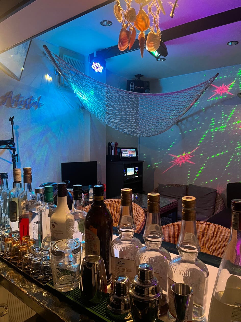 カラオケも楽しめる祇園の隠れ家アミューズメントスペースの写真6