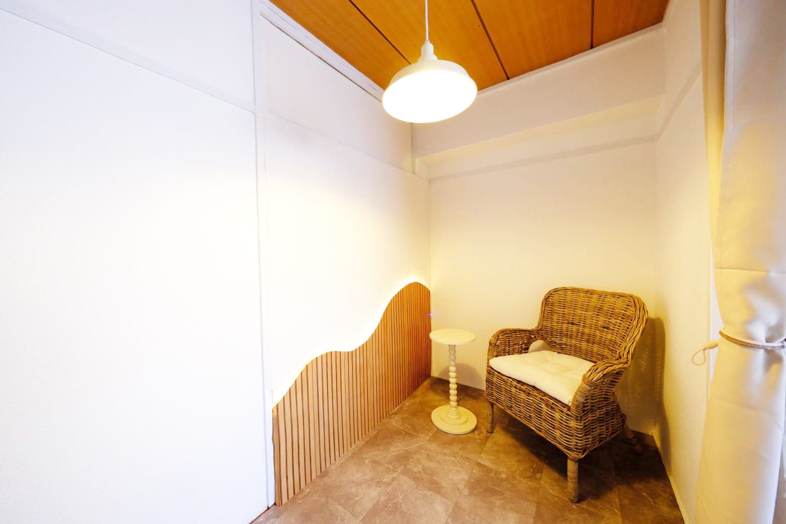 《OPENセール中🎉》【大塚徒歩1分】完全個室レンタルサロン✨エステ・整体・ネイル・撮影｜見学受付中｜備品充実｜調光ライトの写真2