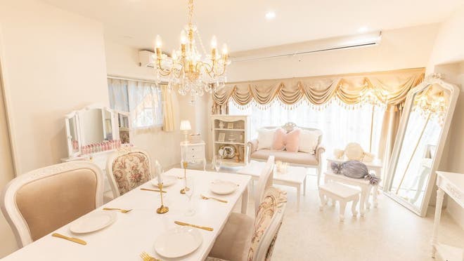 【OPEN特価🉐】新宿推し活🎀自然光 | 2面採光【生誕祭・ポートレート・撮影・配信】ひな壇/ドレッサー付き🪞の写真1