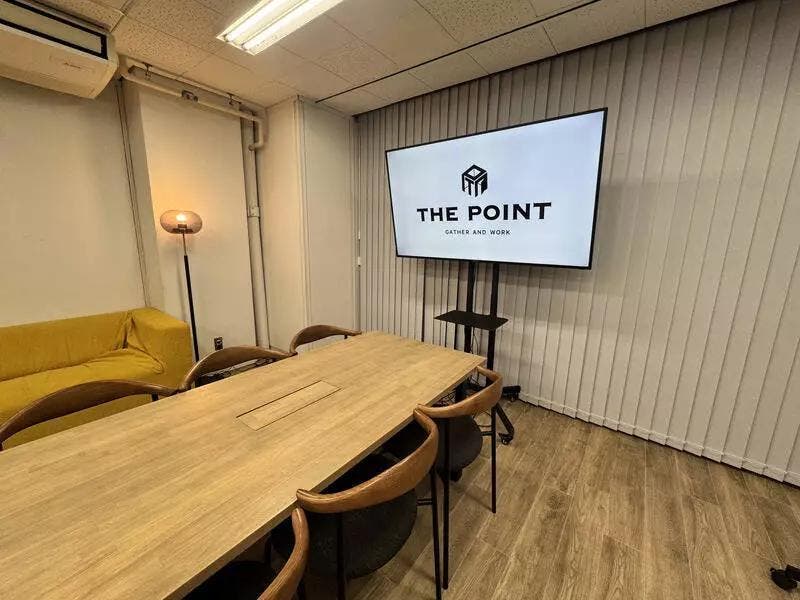 〈駅直結！新橋駅徒歩1分｜最大24名〉会議、ワークショップ、勉強会、控え室、懇親会にも最適！レンタルスペース『エミール・ガレ』の写真6