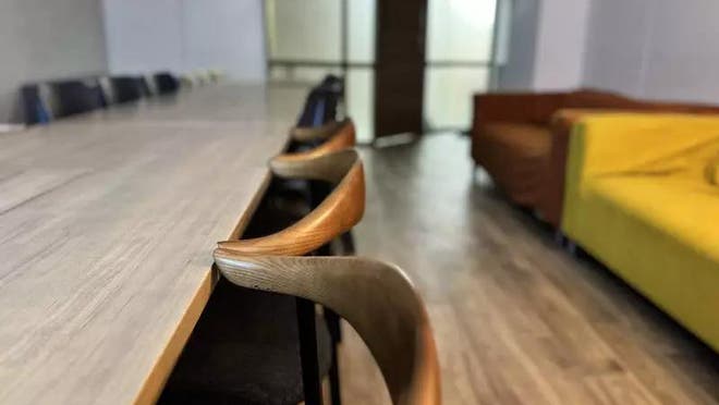 〈駅直結!新橋駅徒歩1分|最大24名〉会議、ワークショップ、勉強会、控え室、懇親会にも最適!レンタルスペース『エミール・ガレ』の写真10