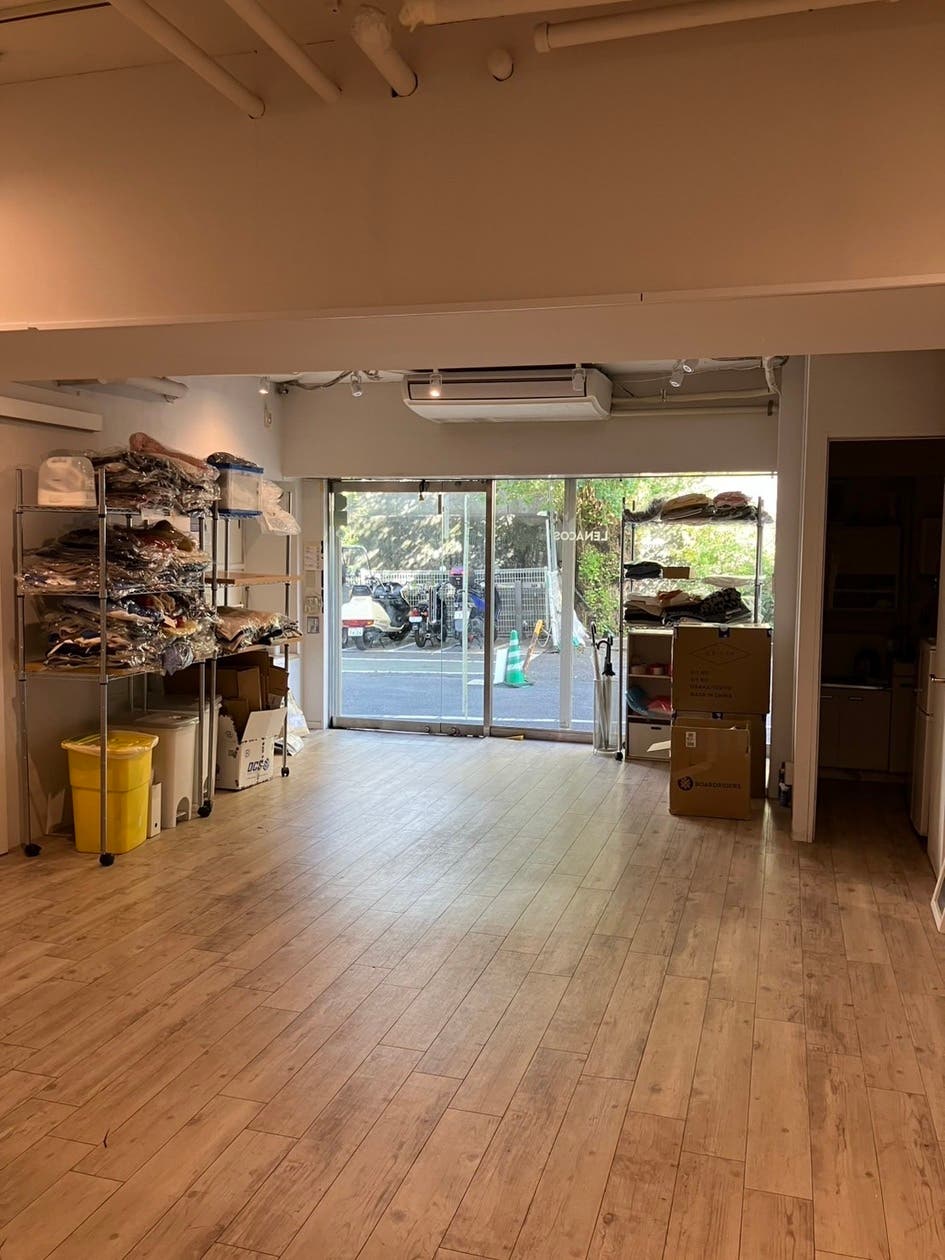 1階路面｜一時保管・軽作業に最適な有人スペースの写真4