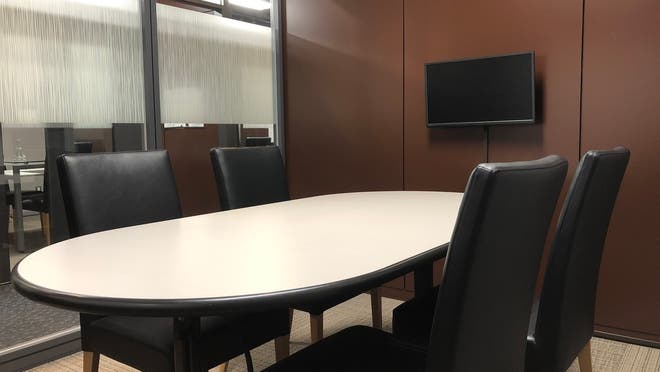 仙台駅から徒歩2分、商談や打ち合わせに最適4名まで(有人受付対応)の写真1