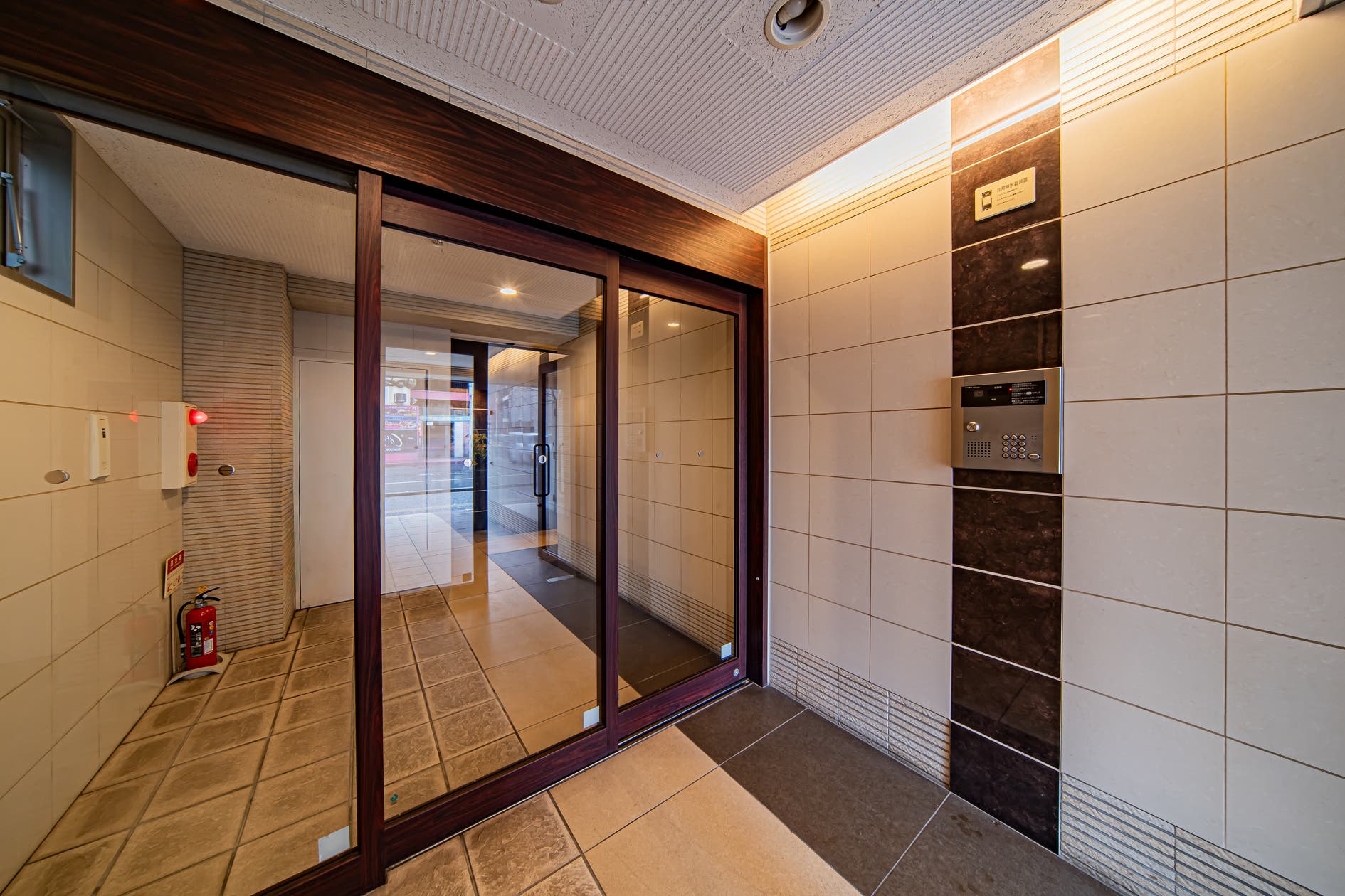 【天神駅から徒歩7分】親不孝通りの最大10名で広々ダンススタジオ!!"新オープン"の写真15