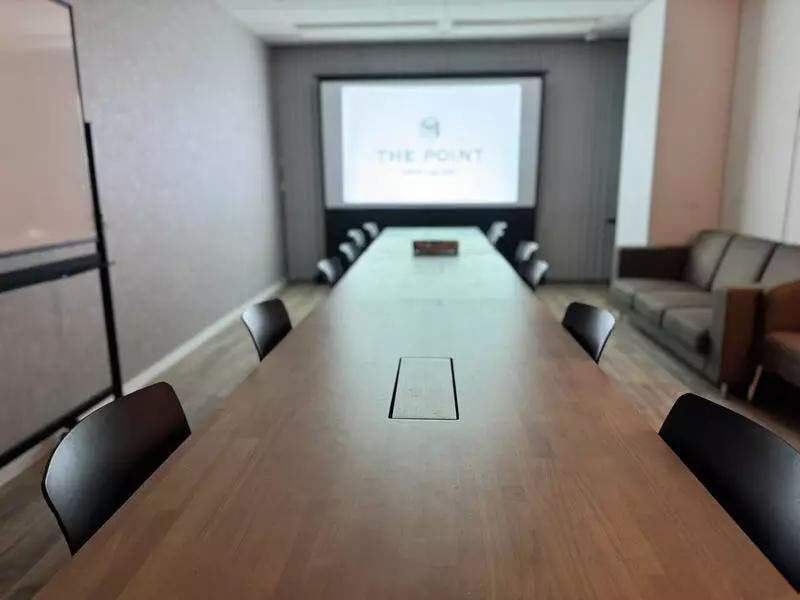 駅直結！新橋駅徒歩1分｜最大20名｜セミナー、会議、ワークショップ勉強会、控え室、懇親会にも最適！レンタルスペース『ド・ゴール』の写真10