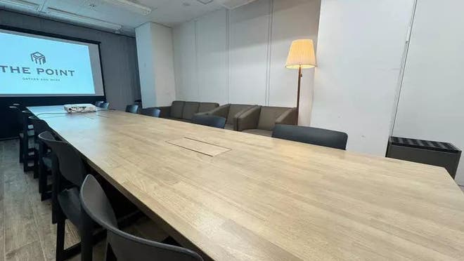 駅直結!新橋駅徒歩1分|最大20名|セミナー、会議、ワークショップ勉強会、控え室、懇親会にも最適!レンタルスペース『ド・ゴール』の写真11