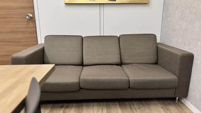 駅直結!新橋駅徒歩1分|最大20名|セミナー、会議、ワークショップ勉強会、控え室、懇親会にも最適!レンタルスペース『ド・ゴール』の写真17