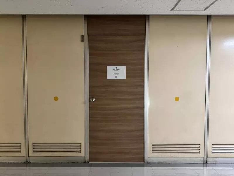 駅直結！新橋駅徒歩1分｜最大20名｜セミナー、会議、ワークショップ勉強会、控え室、懇親会にも最適！レンタルスペース『ド・ゴール』の写真23