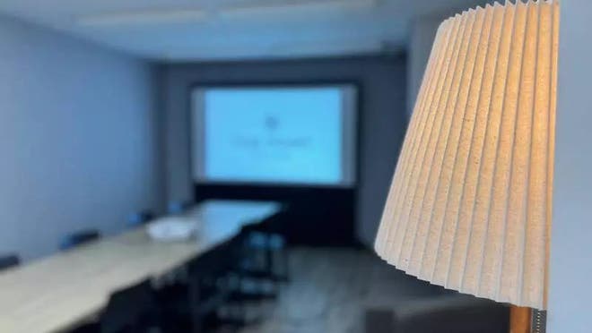 駅直結!新橋駅徒歩1分|最大20名|セミナー、会議、ワークショップ勉強会、控え室、懇親会にも最適!レンタルスペース『ド・ゴール』の写真25