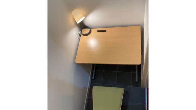 中高生~成人・完全個室の24hr営業のワークルーム 日・月契約も可能 203Dの写真1