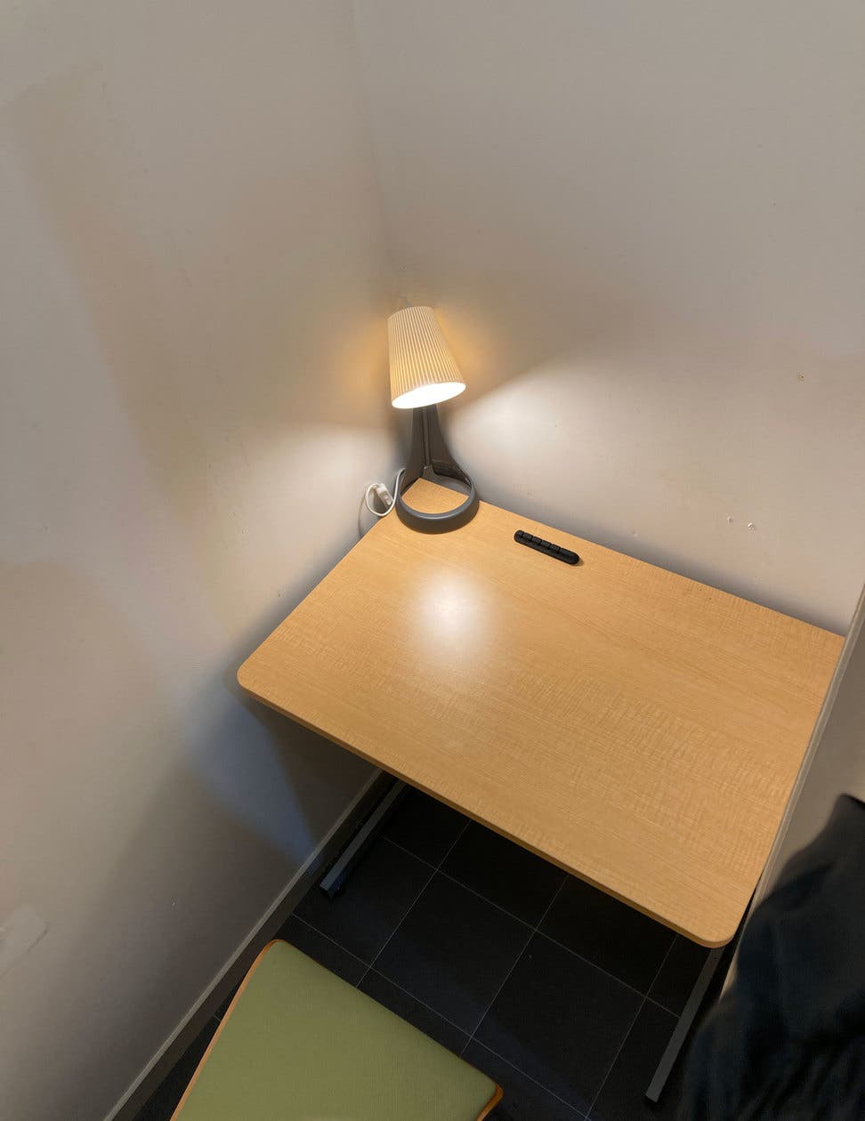 中高生～成人・完全個室の24hr営業のワークルーム　日・月契約も可能 203Dの写真2