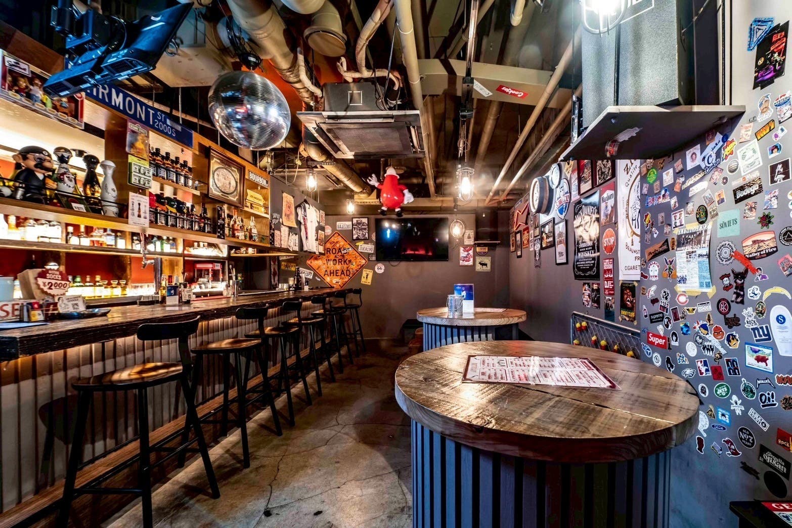 【恵比寿 徒歩4分】アメリカンコンセプトの隠れ家バー🇺🇸/団体利用/イベント/結婚式二次会/誕生日/交流会の写真2