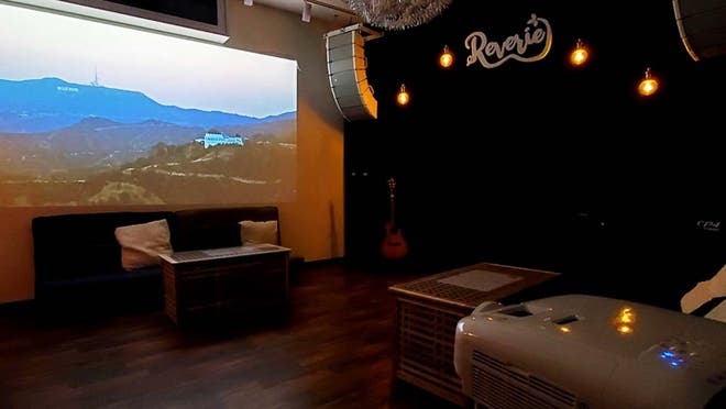 町田駅徒歩10分!パーティ・会議・WiFi・プロジェクター・高品質音響・防音・DVD鑑賞、多目的に利用できます!の写真1