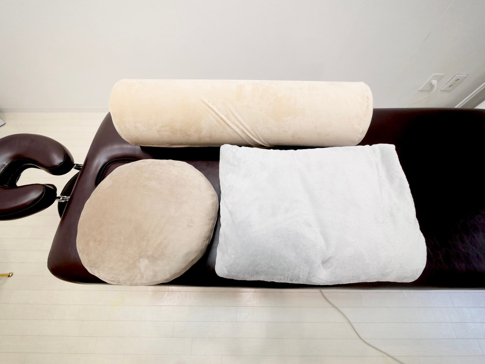 【JR新宿駅2分】新宿西口駅10秒の超駅近🚶｜地域最安🉐｜電動昇降ベット｜洗練された清潔感のある内装｜備品全て無料☘️｜の写真16