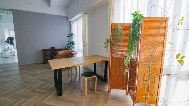 【湖北駅南口から徒歩約1分】アーチが特徴的な漆喰壁、シックな雰囲気が撮影できる壁が特徴的なスタジオの写真17