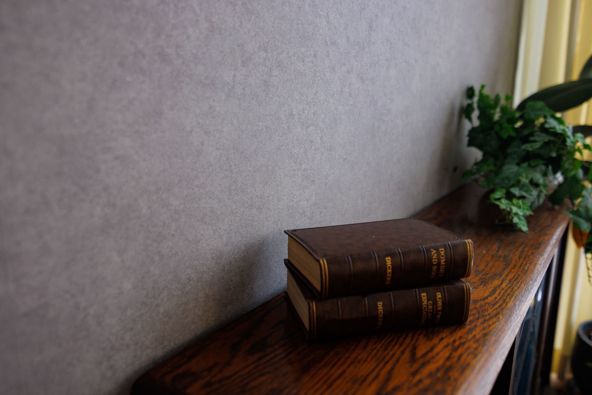 【湖北駅南口から徒歩約1分】アーチが特徴的な漆喰壁、シックな雰囲気が撮影できる壁が特徴的なスタジオの写真21