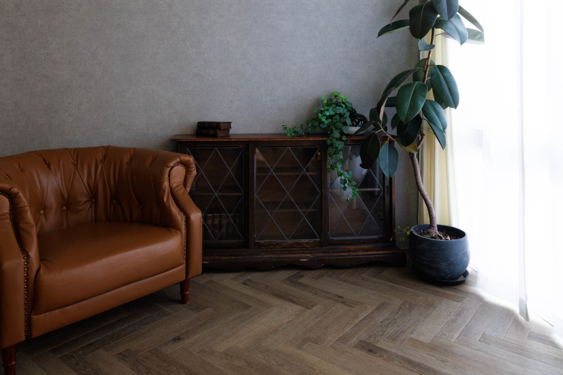 【湖北駅南口から徒歩約1分】アーチが特徴的な漆喰壁、シックな雰囲気が撮影できる壁が特徴的なスタジオの写真22