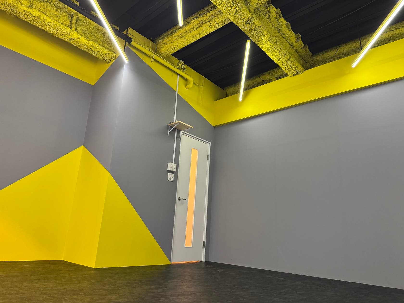 【通町筋/熊本中心部】 24時間OK・全室LED照明 ダンスレンタルスタジオBUZZ熊本【1st】の写真4