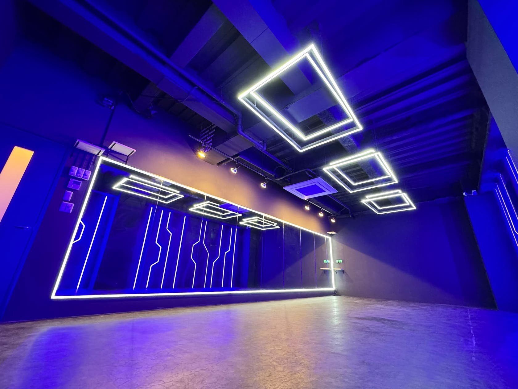 【通町筋/熊本中心部】 24時間OK・全室LED照明 ダンスレンタルスタジオBUZZ熊本【2st】の写真5