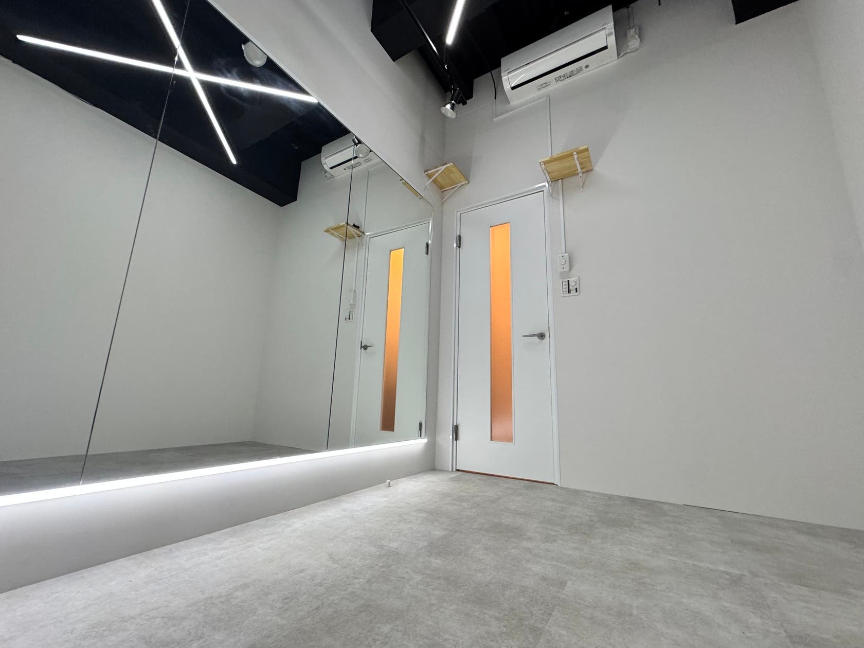 【通町筋/熊本中心部】 24時間OK・全室LED照明 ダンスレンタルスタジオBUZZ熊本【4st】の写真1