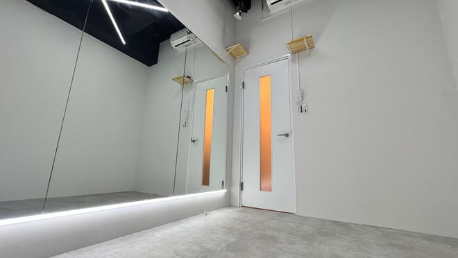 【通町筋/熊本中心部】 24時間OK・全室LED照明 ダンスレンタルスタジオBUZZ熊本【4st】の写真1