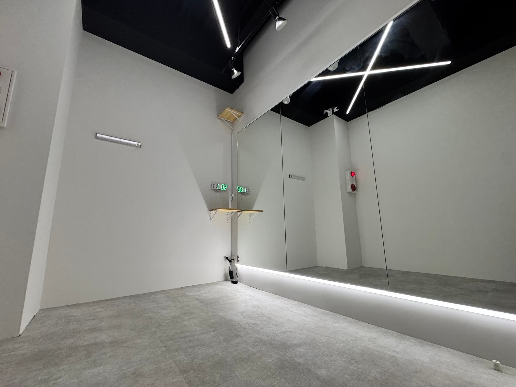 【通町筋/熊本中心部】 24時間OK・全室LED照明 ダンスレンタルスタジオBUZZ熊本【4st】の写真2