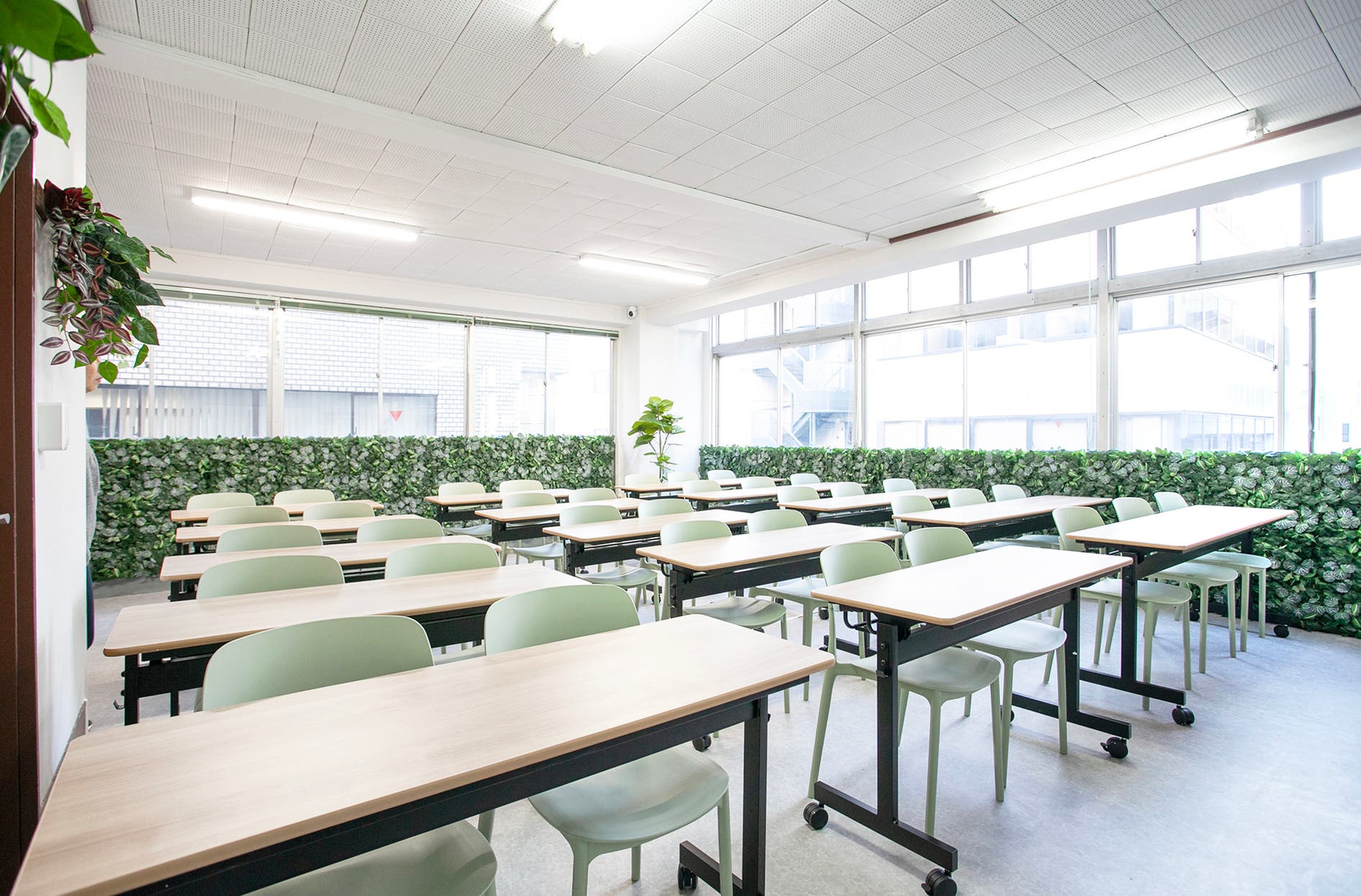 【sugar神田】神田駅から３分！東日本橋から３分！会議、セミナー、撮影、ボードゲーム、テレワーク、懇親会、光回線の写真1