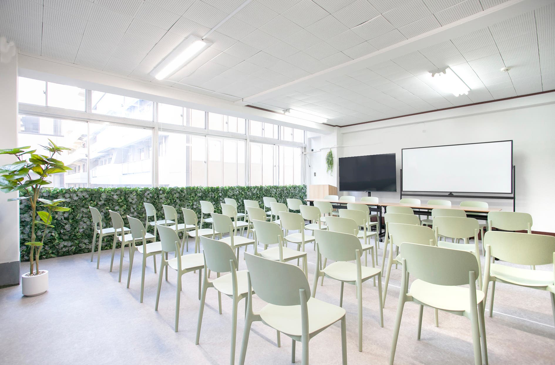 【sugar神田】神田駅から３分！東日本橋から３分！会議、セミナー、撮影、ボードゲーム、テレワーク、懇親会、光回線の写真5