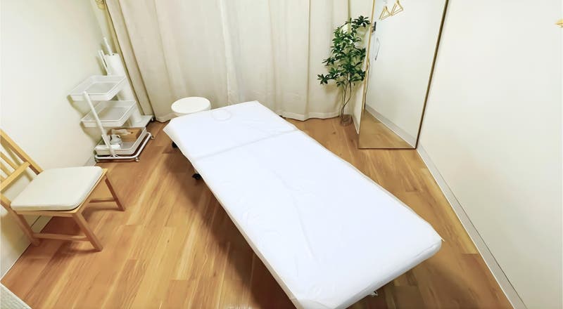 【平日/土曜のお昼 1080円😳訳アリ価格】さらに30分 清掃タイム付き🌟博多駅 徒歩４分 完全個室サロン 博多2号店が登場