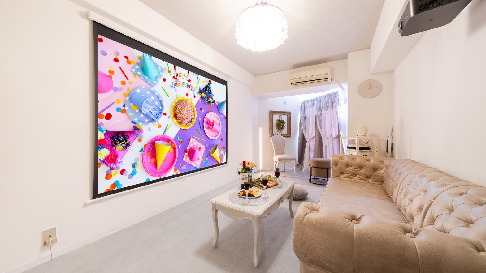 ⭐NEW⭐馬喰町から４分！おしゃれなシアタールームオープン✨パーティ、撮影、女子会、ママ会等の写真1