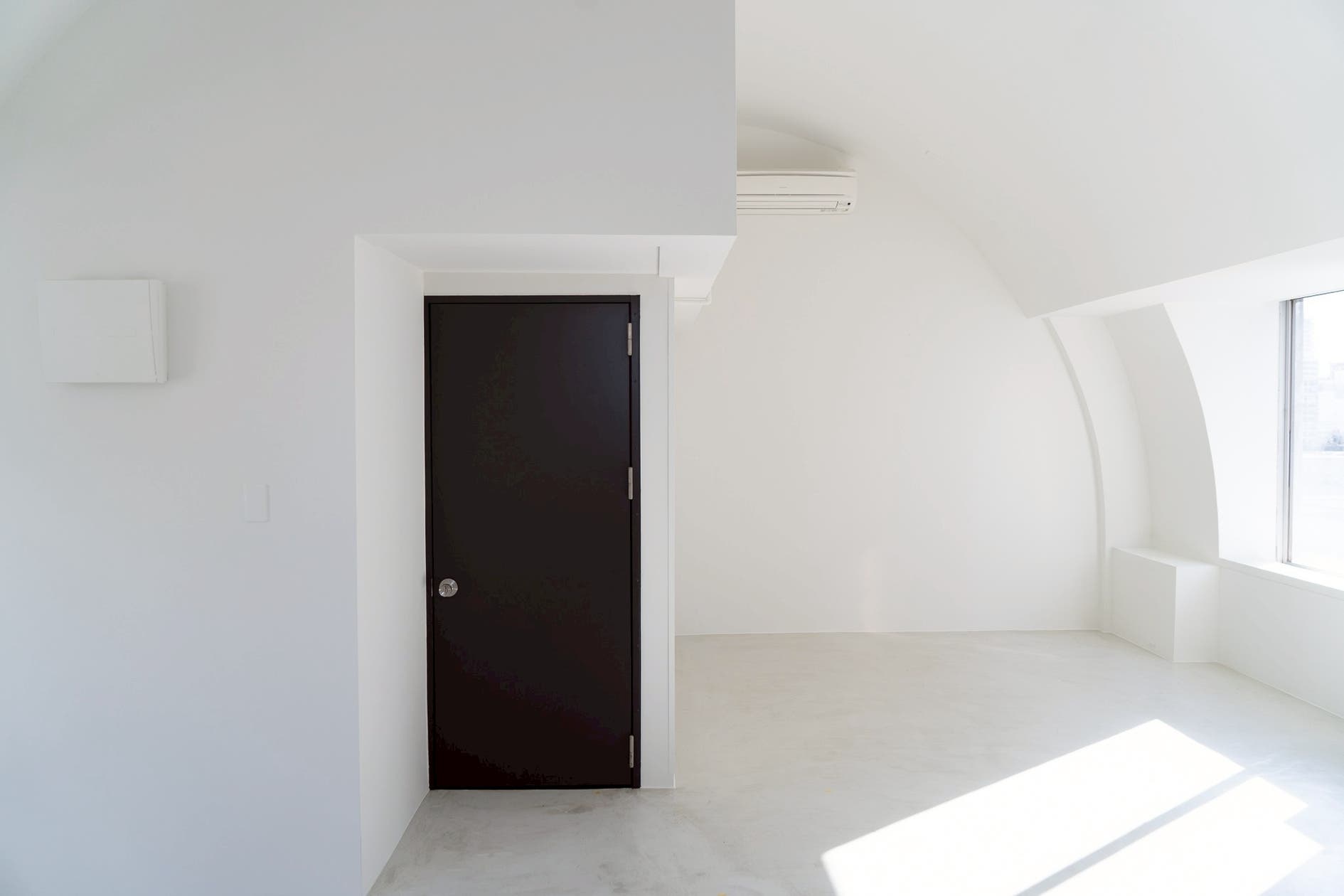 【個人ご利用限定】大阪中之島 美術館エリア｜天高3.6mのアーチ天井｜光と余白を楽しむ2つの空間の写真6