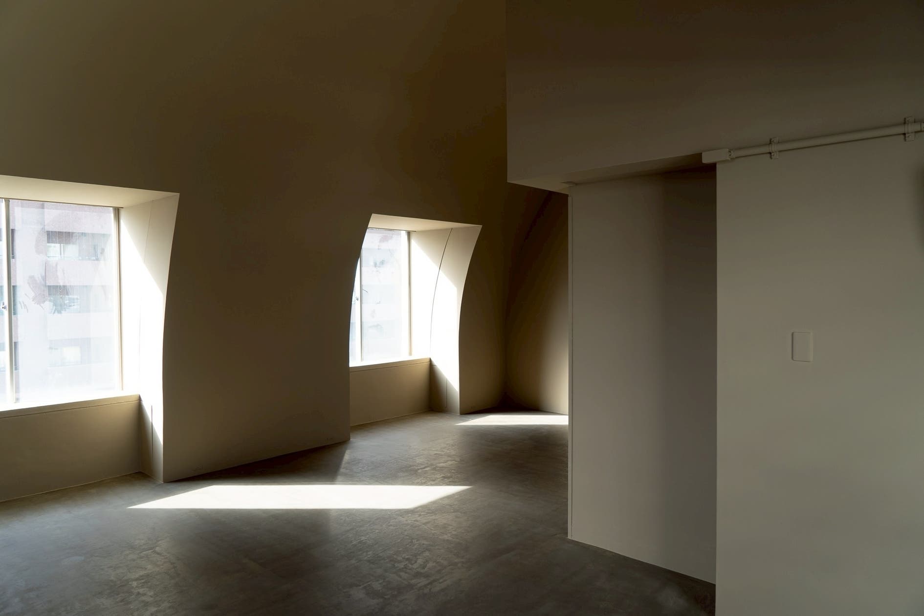 【個人ご利用限定】大阪中之島 美術館エリア｜天高3.6mのアーチ天井｜光と余白を楽しむ2つの空間の写真4