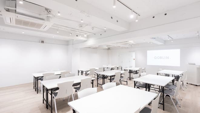 【原宿駅より徒歩7分・北参道駅から徒歩6分/ 北参道店 ROADSIDE】ポップアップショップやイベントにおすすめの路面スペースの写真1