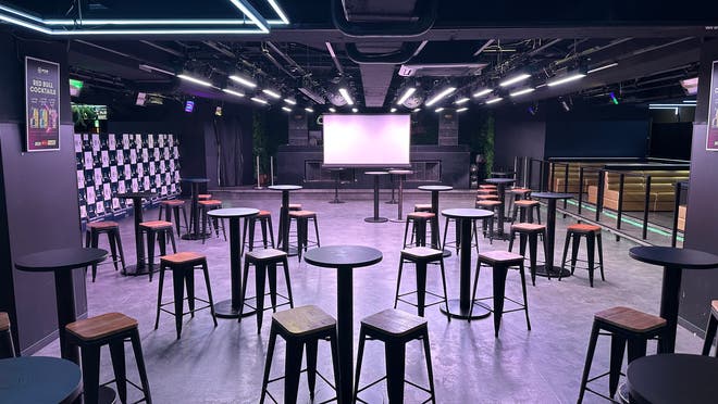 #新宿 #貸切 #大型 #レンタルスペース #LED #500名 #100人以上の写真22