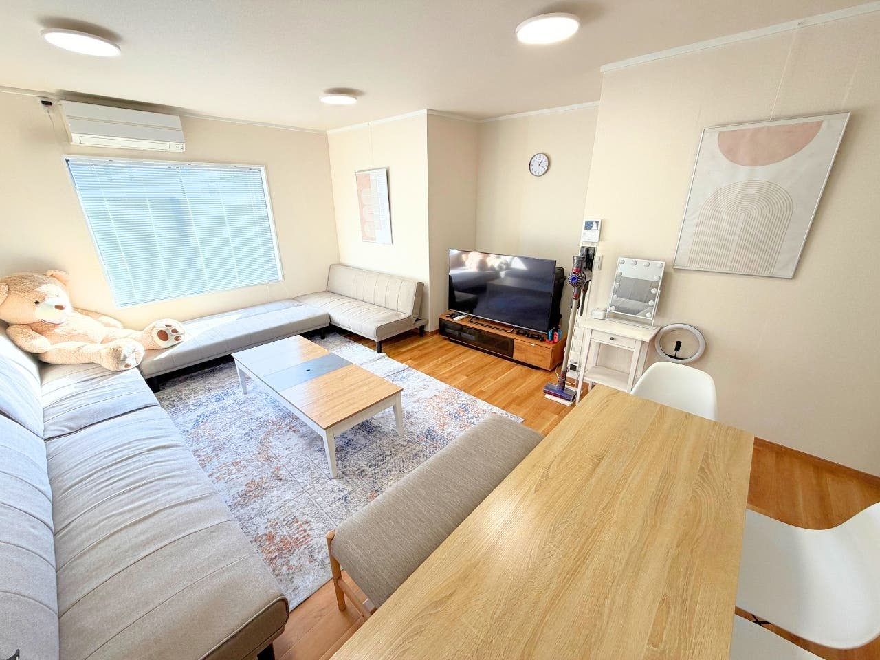 【無料駐車場あり】最大15名様✨誕生会/歓送迎会/デート/女子会/撮影/同窓会に🎉地域最大！24時間営業📣の写真1