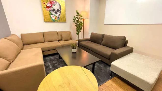 駅直結!横浜駅徒歩30秒|最大7名|ビジネス、懇親会の利用に最適!ルーム『シナモン』※旧4Hの写真3