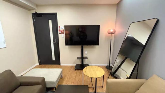 駅直結!横浜駅徒歩30秒|最大7名|ビジネス、懇親会の利用に最適!ルーム『シナモン』※旧4Hの写真5