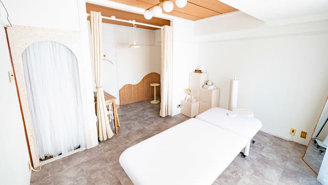 《OPENセール中🎉》【大塚徒歩1分】完全個室レンタルサロン✨エステ・整体・ネイル・撮影|見学受付中|備品充実|調光ライトの写真1