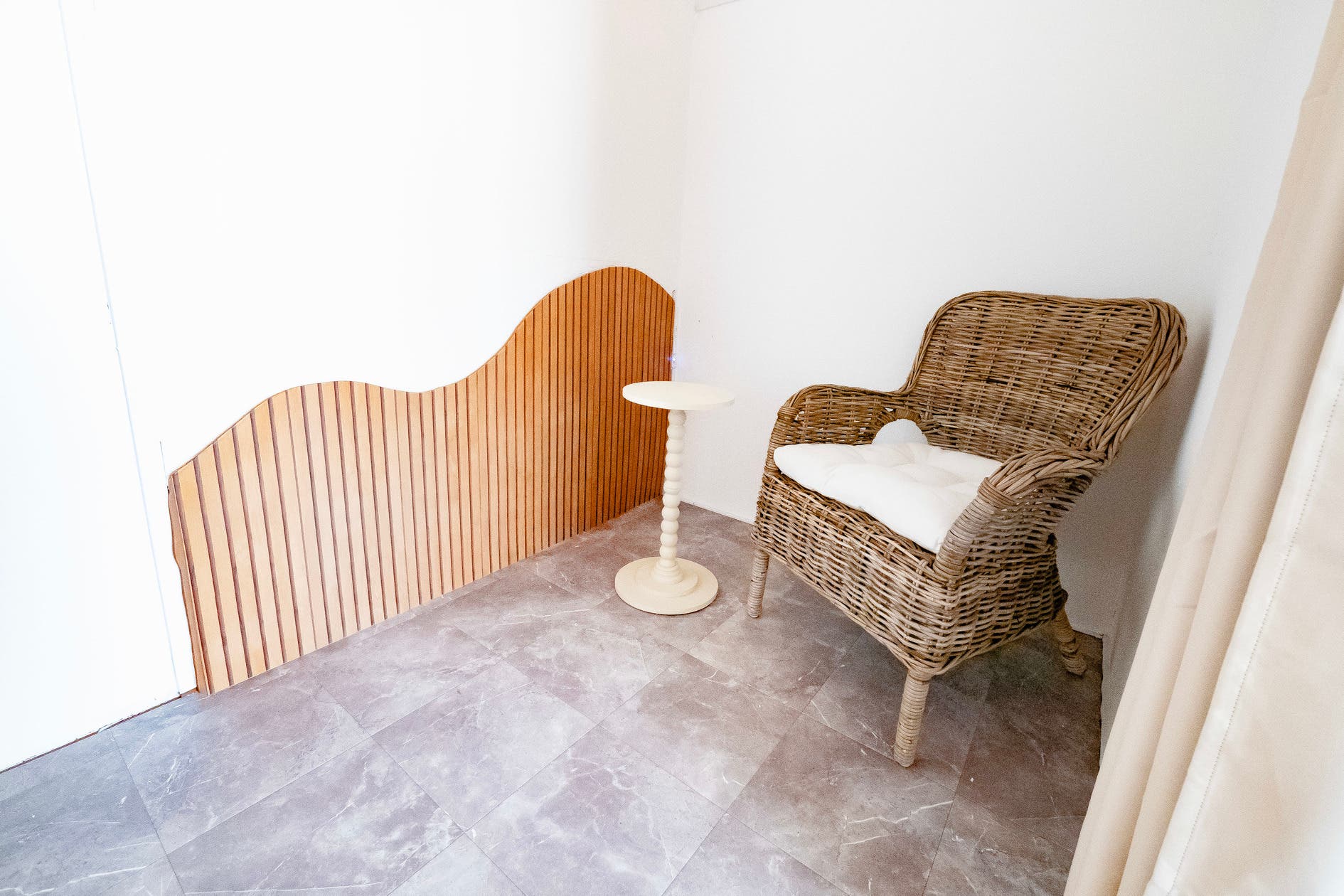 《OPENセール中🎉》【大塚徒歩1分】完全個室レンタルサロン✨エステ・整体・ネイル・撮影｜見学受付中｜備品充実｜調光ライトの写真2