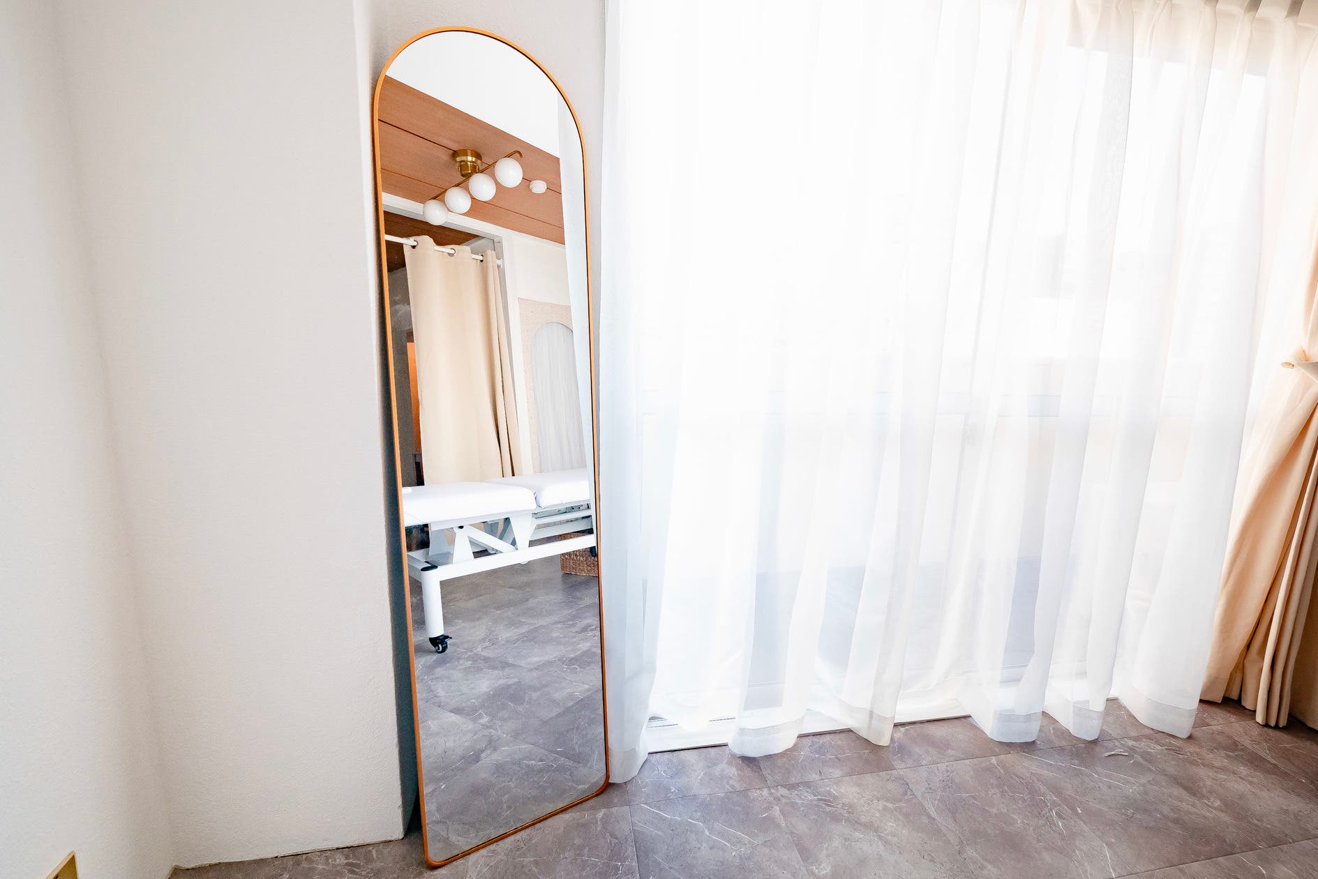 《OPENセール中🎉》【大塚徒歩1分】完全個室レンタルサロン✨エステ・整体・ネイル・撮影｜見学受付中｜備品充実｜調光ライトの写真11