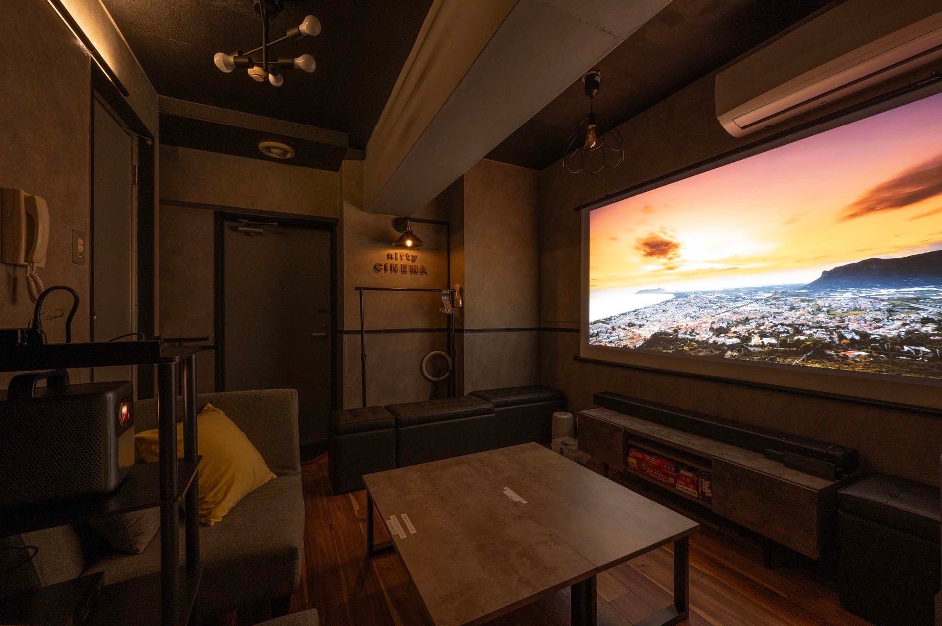 セレコレ🌳価格破壊💰最大14名🉐ｼｱﾀｰ✨ﾌﾟﾛｼﾞｪｸﾀ📽️映画🐈‍⬛デート💓ゲーム🎮女子会💗nifty横浜の写真5