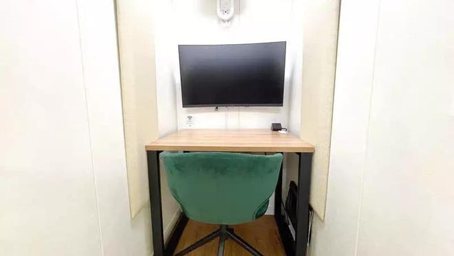 〈駅直結!横浜駅徒歩30秒|1名個室〉作業や勉強、面接、ゲーム、オンラインMTGに最適な『防音室01』の写真6