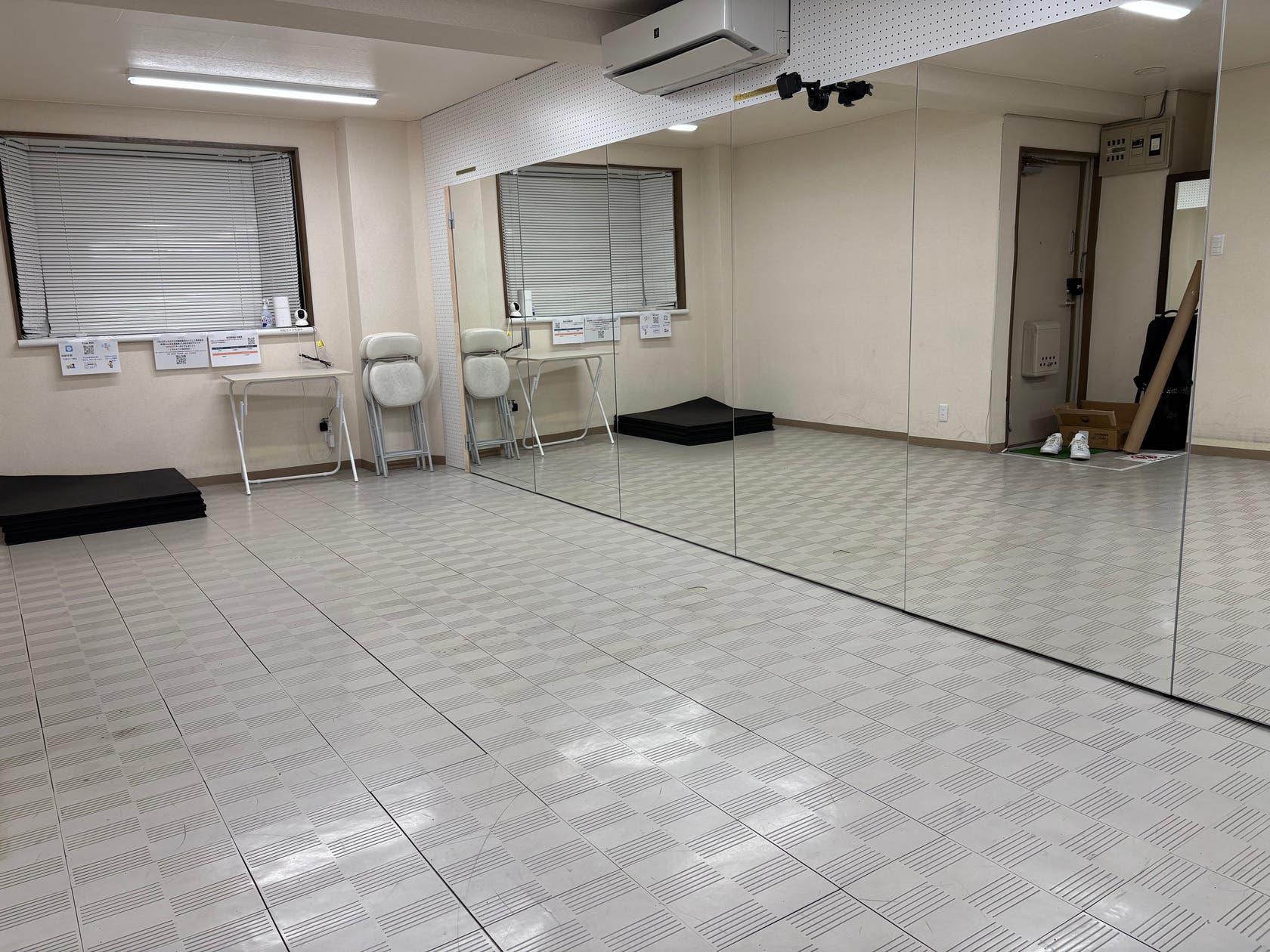 41m2 Max12名（月-土PM5時以降は6名迄（ダンス））【西日暮里3分】防音マット一部ありの写真3