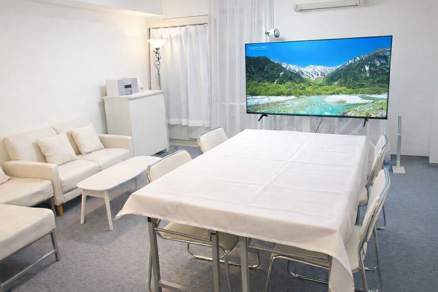 広島レンタルスペース ✨1名～8名迄・大型TV・wifi✨女子会・オフ会・打合せ・オンライン・推し活・セミナー・勉強読書・飲食可の写真11