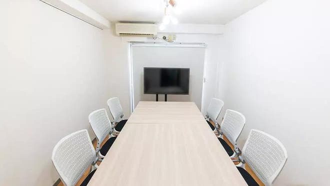 JR池袋駅徒歩3分|最大6名|会議、商談、勉強会、ボードゲーム、レッスンの利用に最適!の写真2