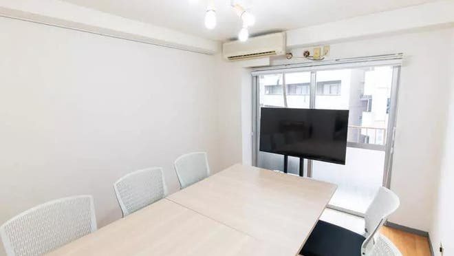 JR池袋駅徒歩3分|最大6名|会議、商談、勉強会、ボードゲーム、レッスンの利用に最適!の写真6