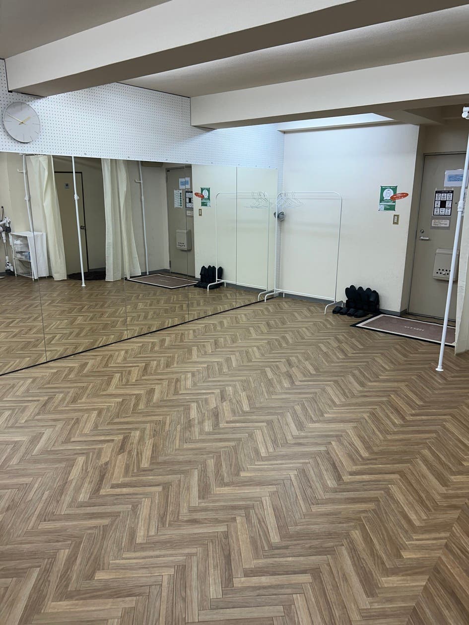 【横浜エリア最安クラス✨相鉄線天王町駅から徒歩6分】ダンス、ヨガ、楽器演奏などにおすすめ☆広々37㎡、大型鏡設置の写真6