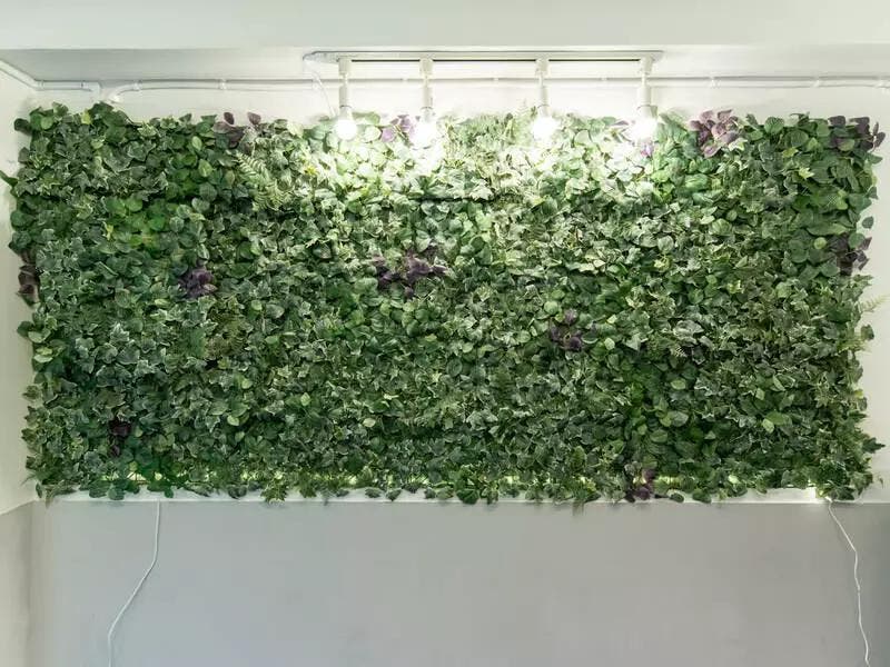 飯田橋駅A2出口から徒歩30秒｜最大8名｜会議、商談、セミナー、勉強会、ボードゲーム、レッスン、女子会の利用に最適！の写真9