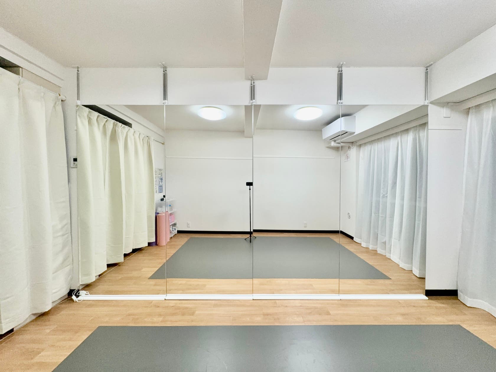 【地域最安値】🎊個人練習|動画撮影に最適🎊｜八王子駅2分｜少人数利用に最適なダンススタジオ｜幅4m大型鏡＆無料備品多数！の写真5