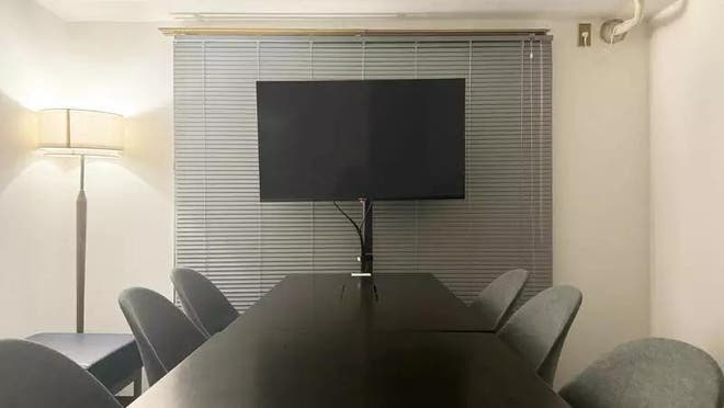 六本木駅徒歩15秒|最大8名|24h利用可|ビジネス、パーティー、ボードゲームなどの利用に最適!夜間〜早朝の利用も可能!の写真4